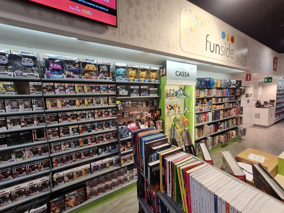 Specializzati in arredamenti per negozi di Fumetti